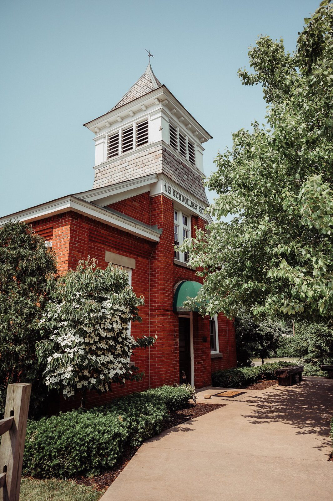 Corey and Lindsey | The School House Venue | Erie, Pennsylvania